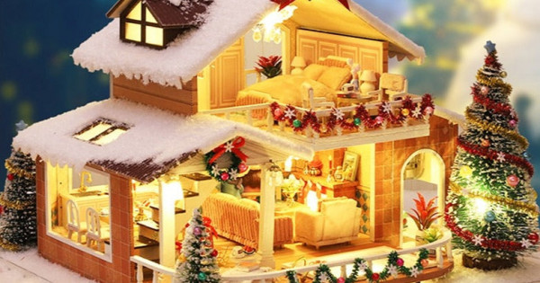 miniature christmas house